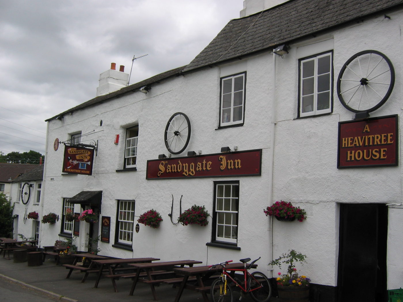 Sandygate Inn, Kingsteignton - Heavitree Brewery